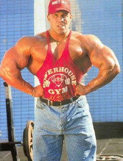 world bodybuilders pictures: bodybuilders in italian blue jeans dressup