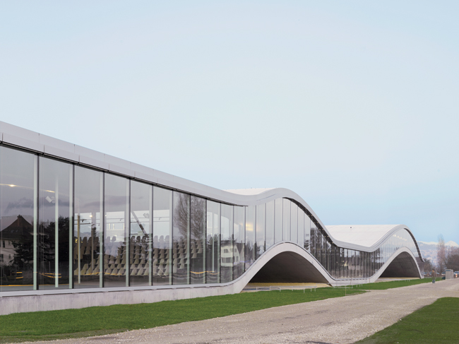 Rolex+Learning+Center+By+SANAA-Photo+%C2%A9+Roland+Halbe-04.jpg (650×487)