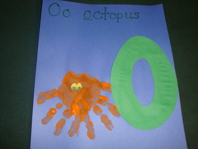 Moments of Mommyhood: Oo-Octopus