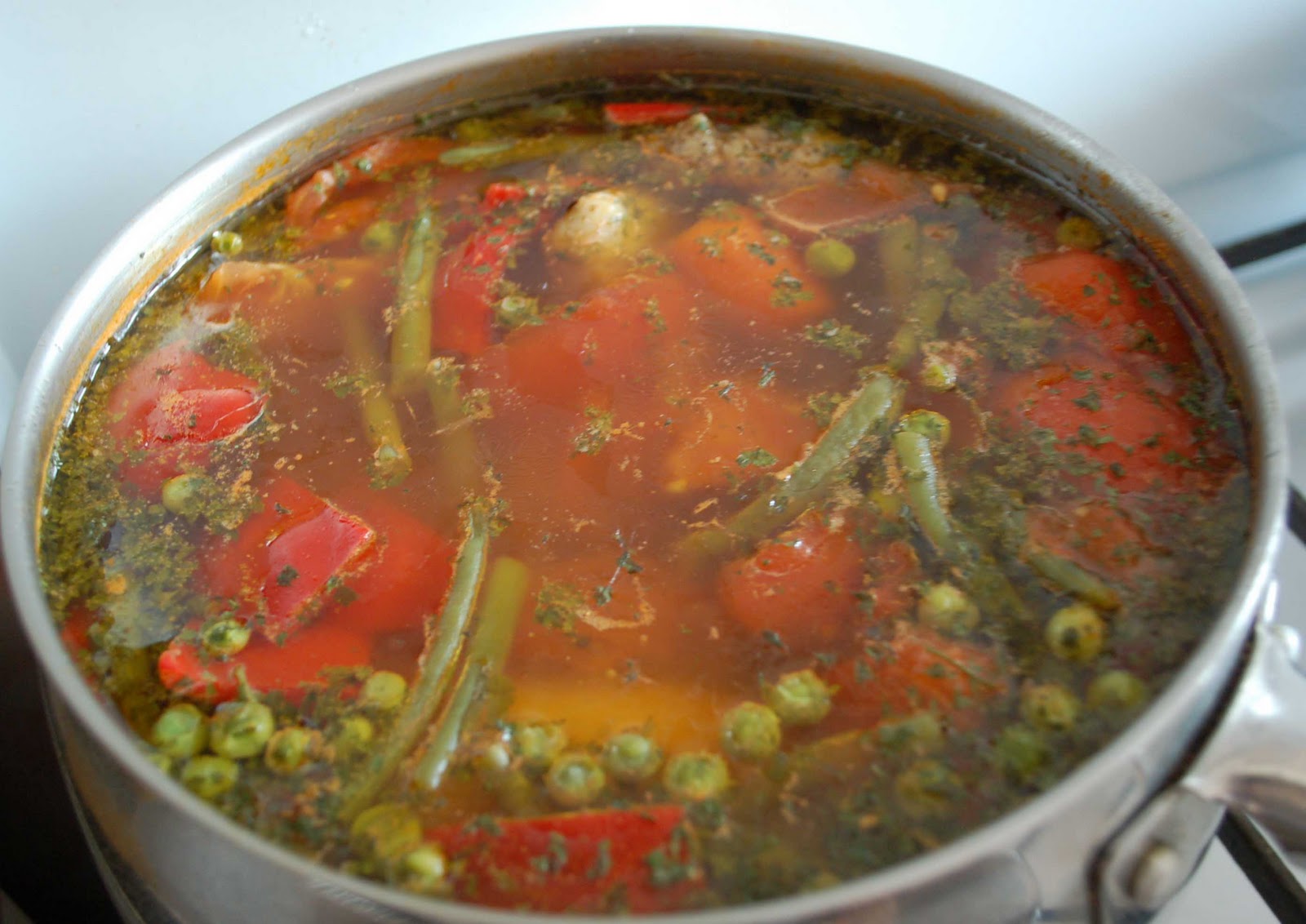 Retete culinare: Ciorba de pui cu legume