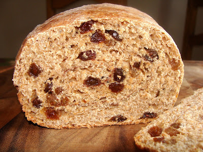 Vanilla Bean Cafe: Whole Wheat Raisin Bread
