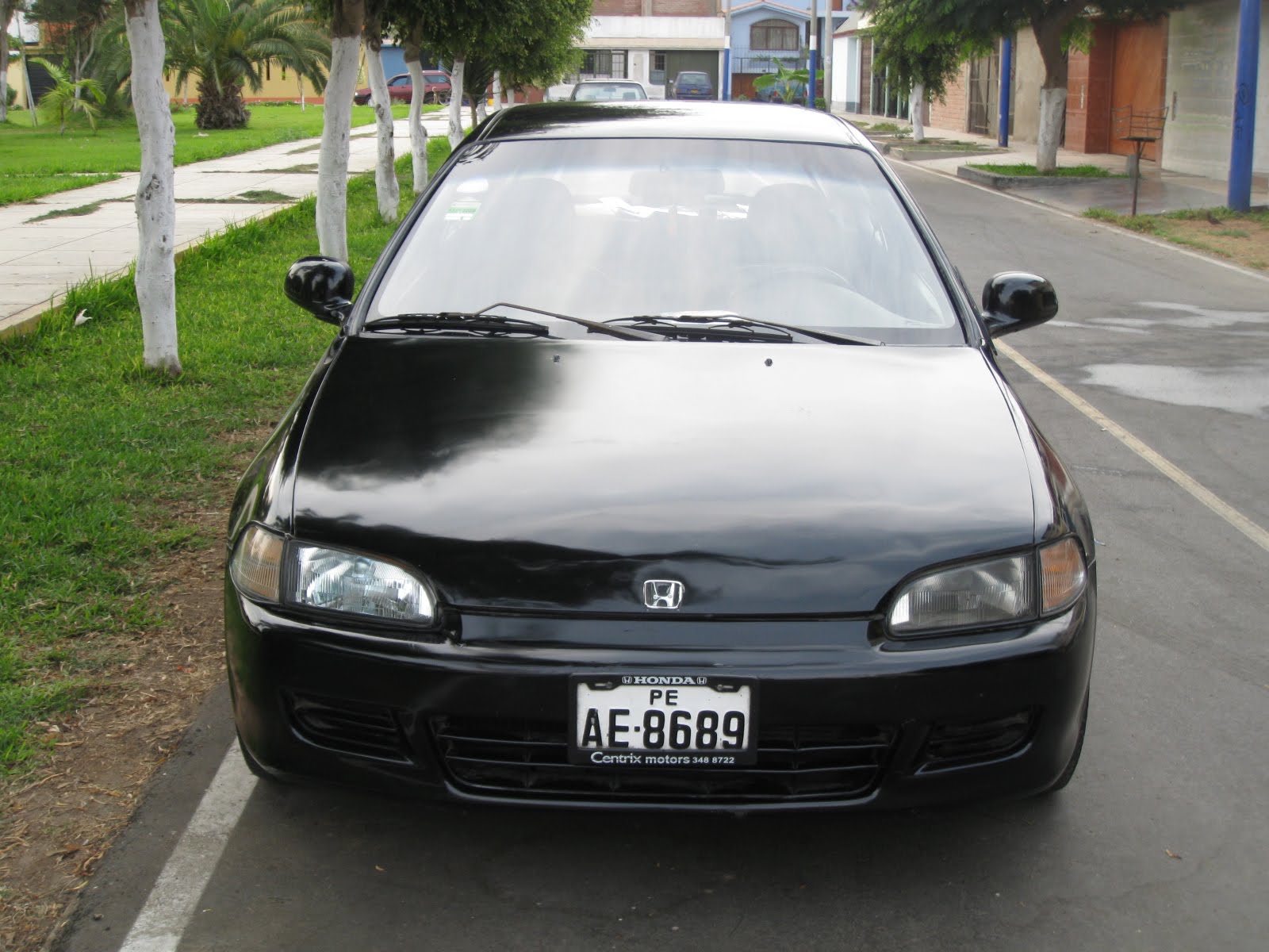 AUTOS: HONDA CIVIC HATCHBACK 95