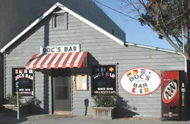 Live Like a Local: Doc's Bar - Mermaid Cottages on Tybee Island, GA