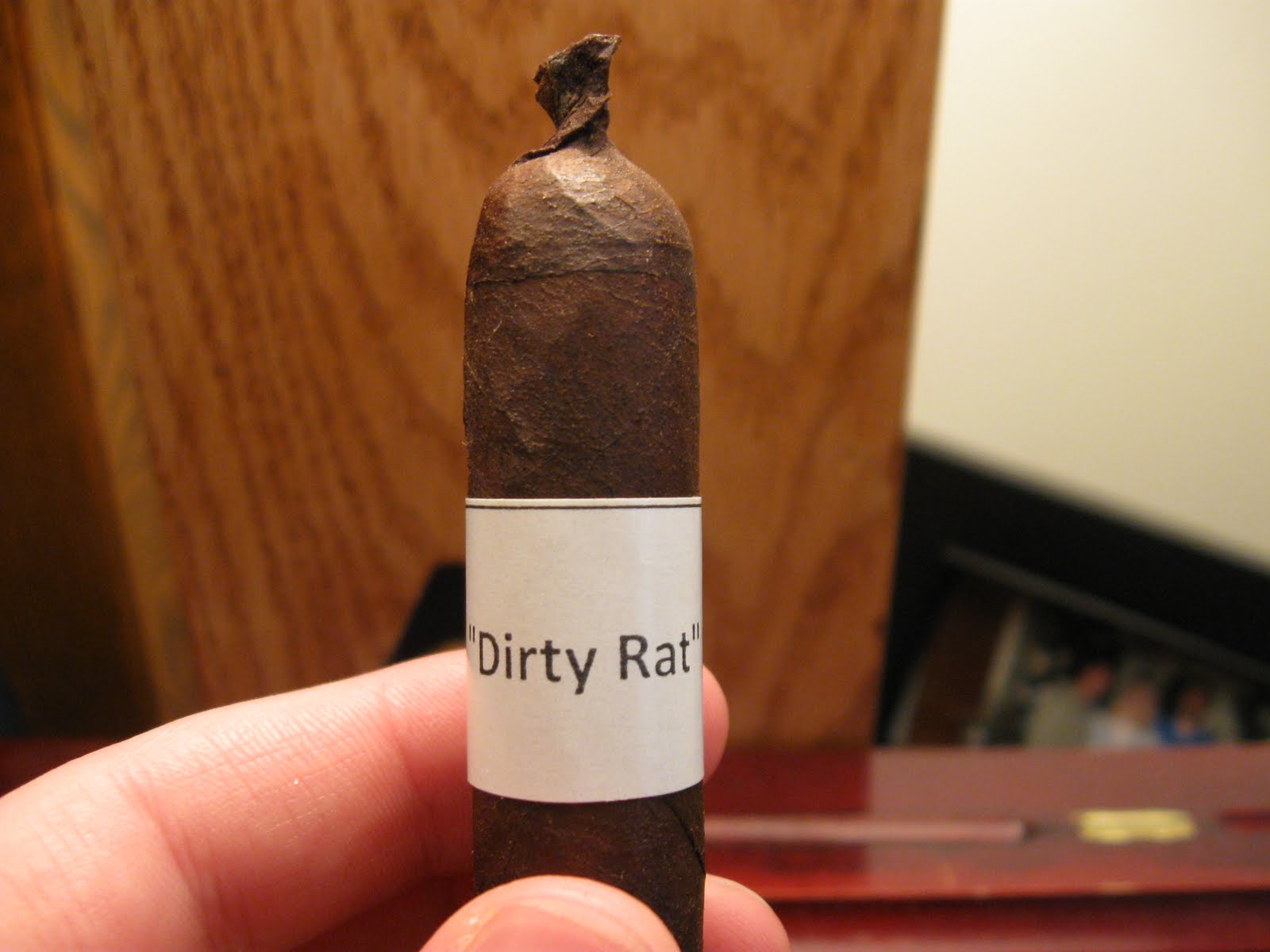 Cigar in hand: Liga Privada "Dirty Rat"