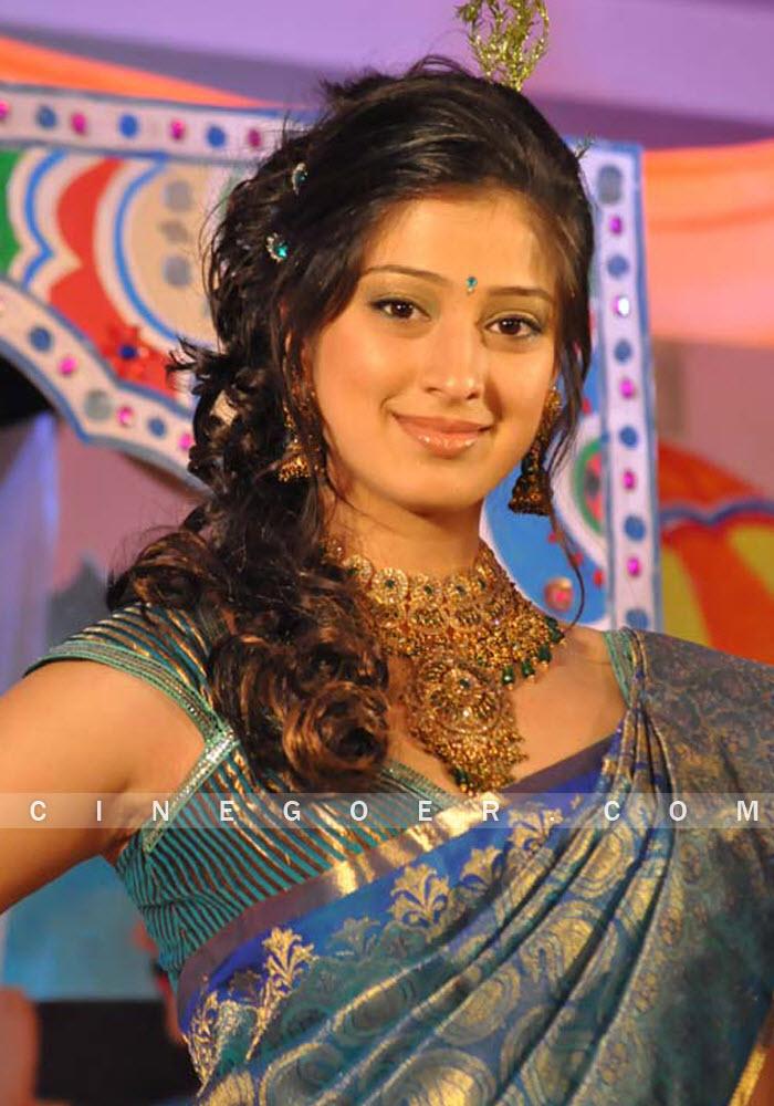 Lakshmi Roy Gallery, Lakshmi Roy Stills, Telugu Actress Lakshmi Roy ...