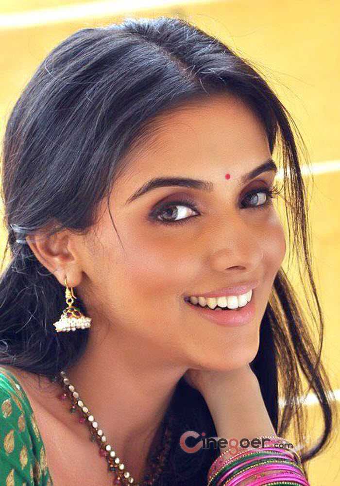 Asin Gallery, Asin Stills, Tamil Actress Asin Photos, Telugu Actress ...