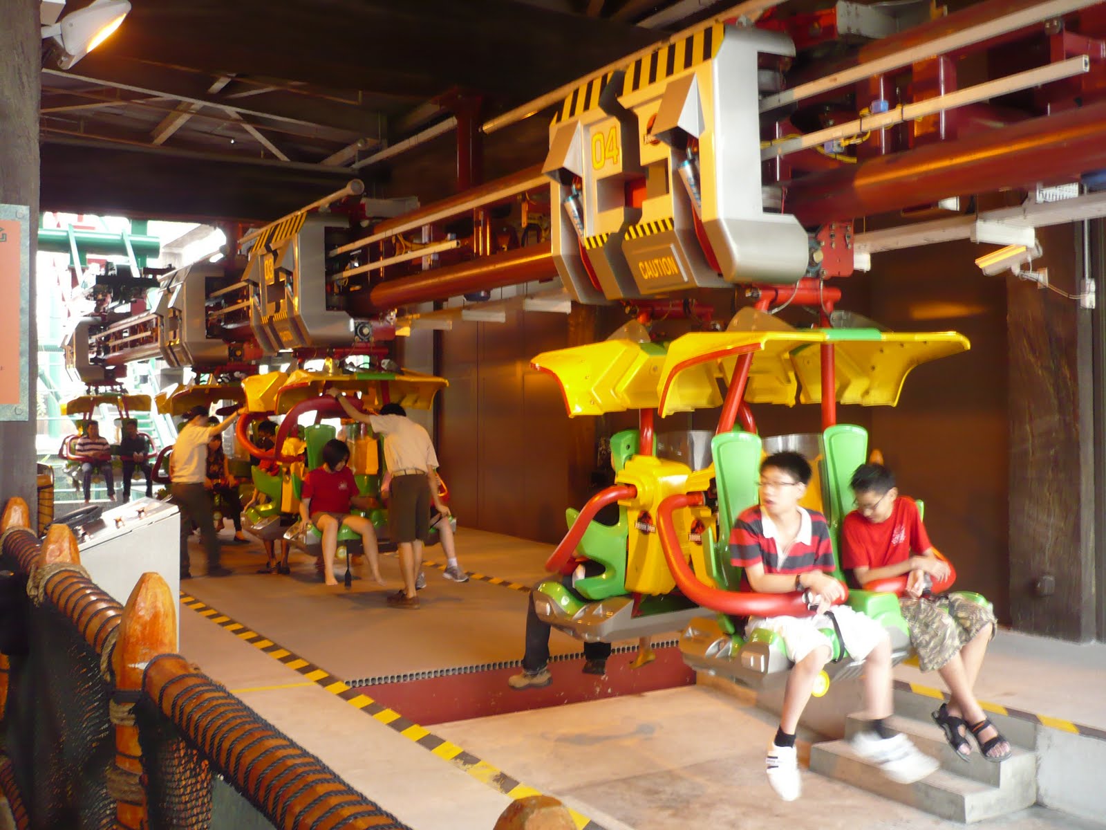 Alicesg-Singaporemyhome: Universal Studio Singapore - The Lost World ...
