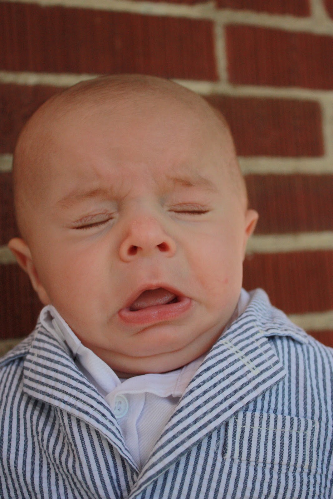 FacesBeforeASneeze: For funny faces right before you sneeze