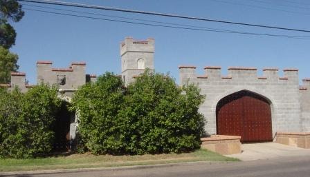 Tucson Daily Photo ~: A bit of England in Tucson ~ royal weirdness!