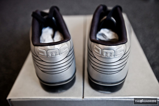 DMC-12 X NIKE 6.0 DELOREAN DUNK - The CoolSpotter