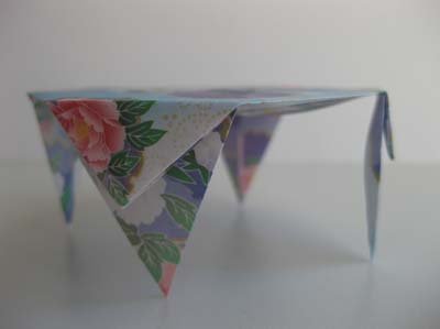 Origami-Instructions.com: Origami Table