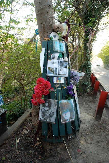 CHOCOLATE LIFE AND JAZZ!: An amazing find..A Marc Bolan memorial in a ...
