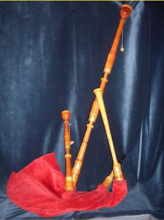 Alan the Rainpiper, una cornamusa sotto la pioggia: Storia delle ...