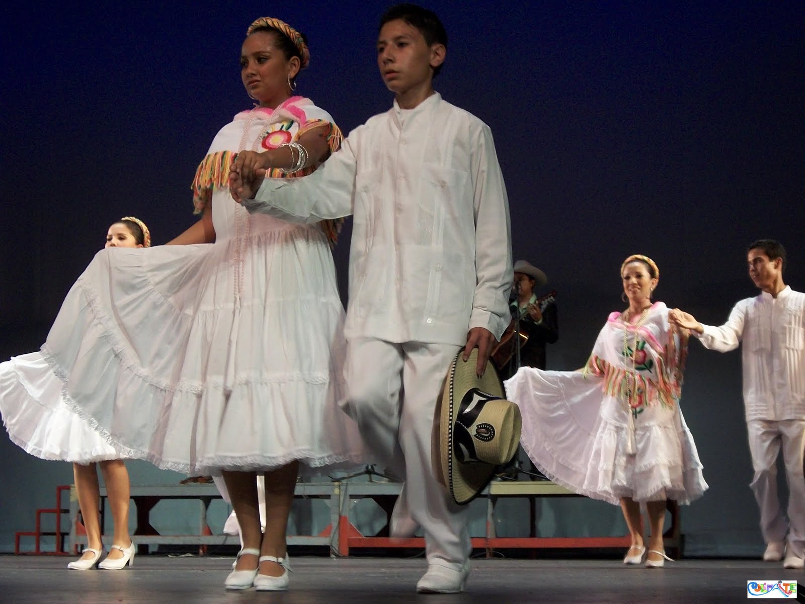 Colimarte: Grupo de Danza Folklorica "Hueyatlatoani Colimotl"