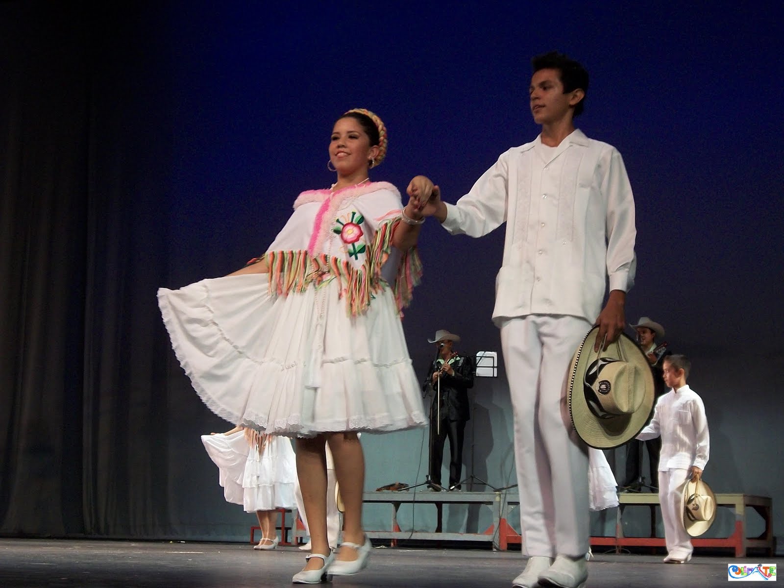 Colimarte: Grupo de Danza Folklorica "Hueyatlatoani Colimotl"