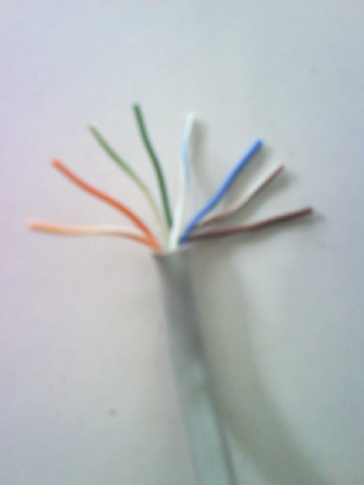 INFORMASI TECHNOLOGY: MACAM-MACAM KABEL UTP DAN FUNGSINYA