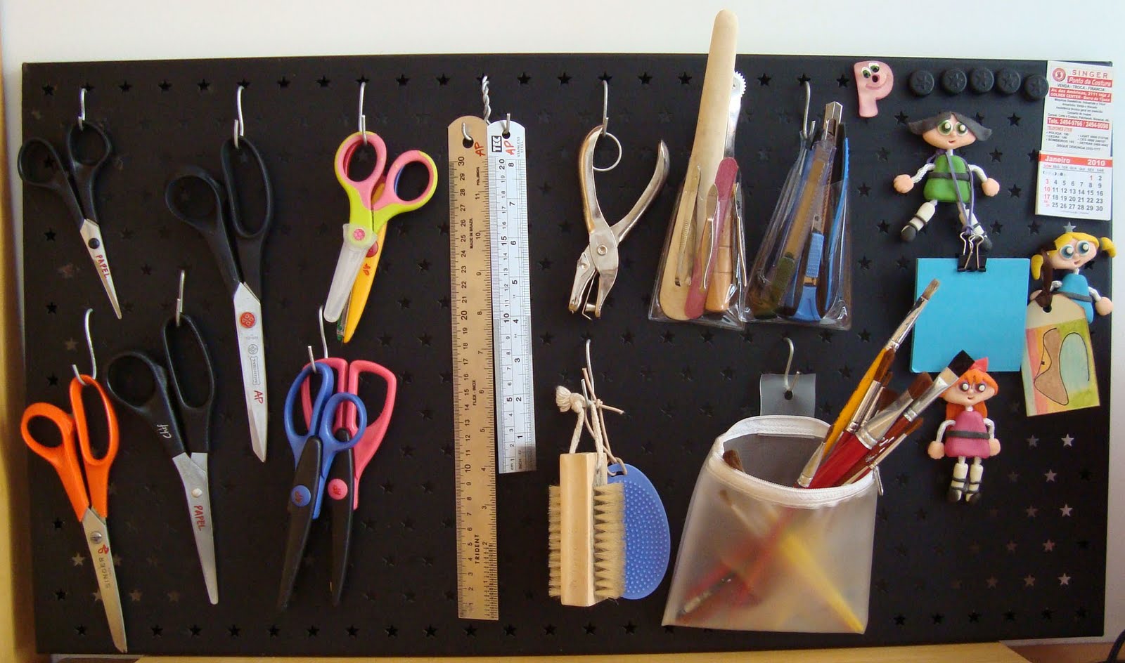 Scrap Em Família: Dica de organização - "Quadro de ferramentas".