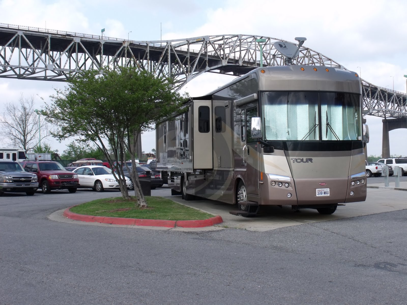 Bruce and Margie's Full Time Journey: Isle of Capri Casino RV Spaces ...