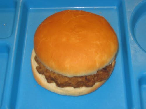ASSFACEMCLEGS WORLD!!: BEST AND WORST OF SCHOOL LUNCHES