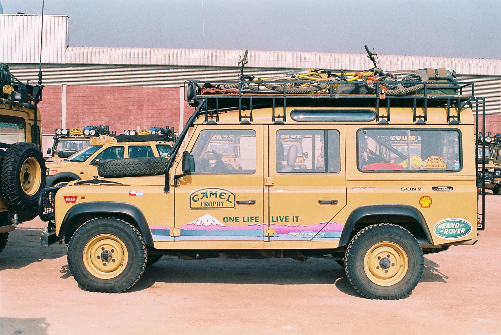 Camel Trophy Rally 1998, Chile: In the Parking Area