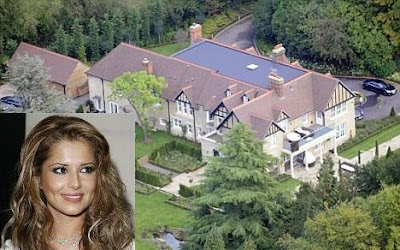 2Wall (go to wallxpresso.com): Singer Cheryl Cole has New House