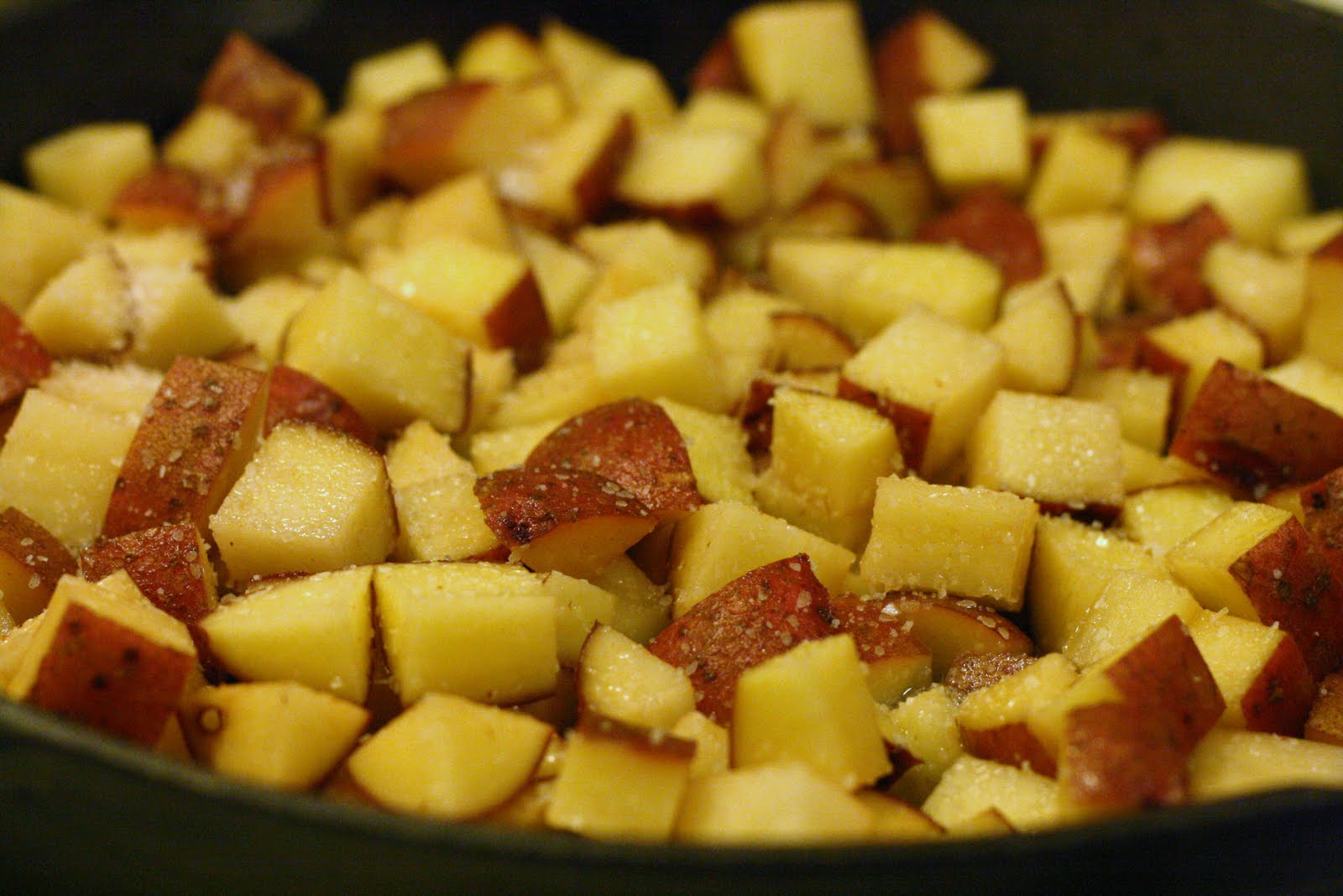 Laine's Recipe Box: Dark and Crispy Pan-Fried Red Potatoes