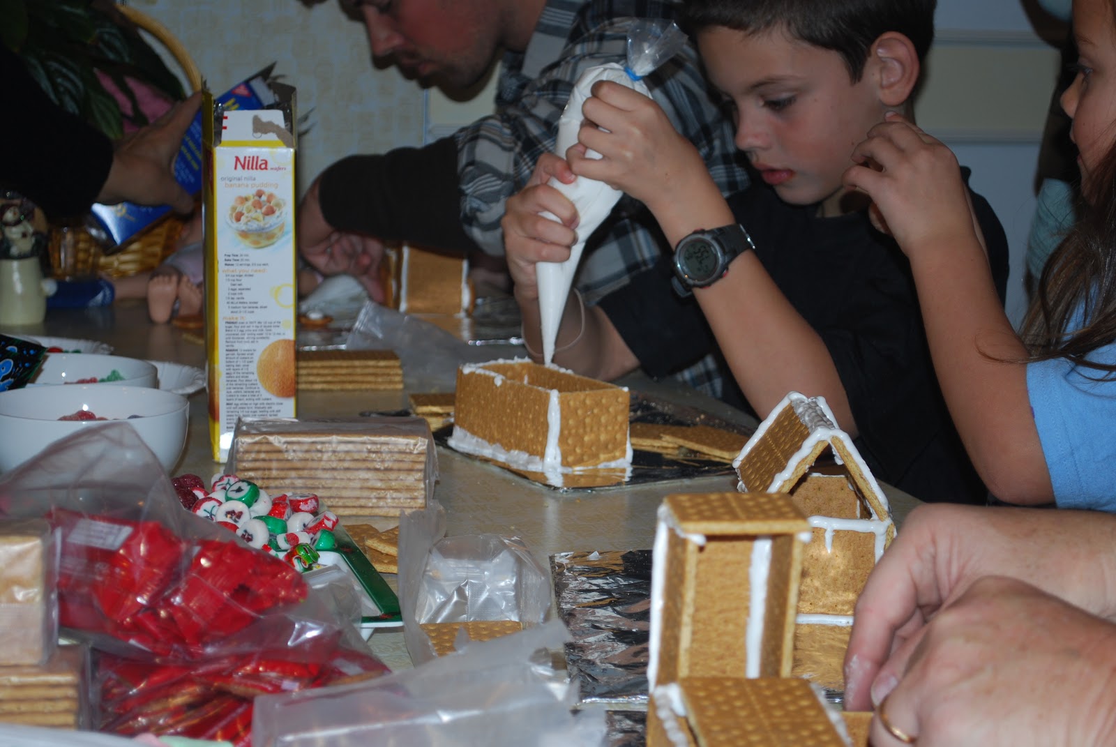 Family Volley: FAMILY FUN FRIDAY! Gingerbread Houses