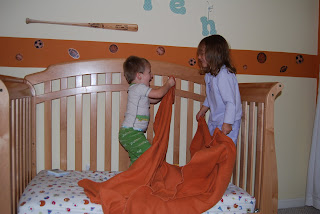 The Pumphrey's: Kids Making the Bed?