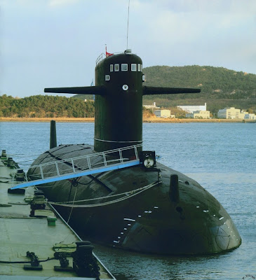 China Defense Blog: Han class SSN (Type 091) Photos.
