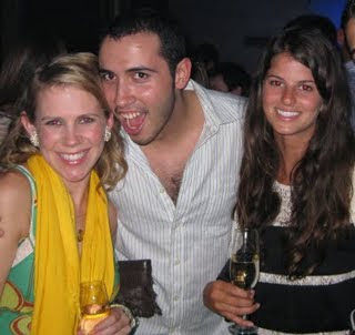 Karlyn & Jessica Take On Buenos Aires: International Man of Mystery ...