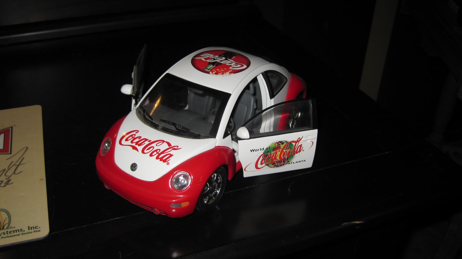 Model Car Pictures: Volkswagen Beetle (Coca-Cola Edition)