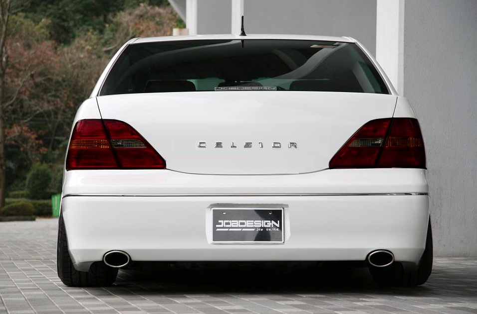 Go with SOLO: Celsior UCF30 custom trunk & rear