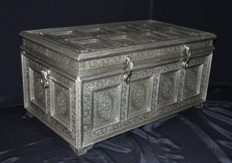 India Fashion Week: Sandook - The Bridal Box