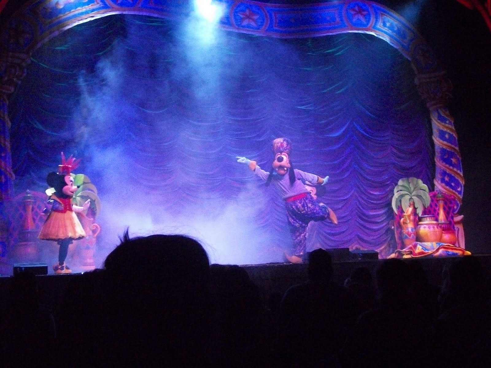 sassyfrazz: Disney Live! Mickey Mouse Magic Show