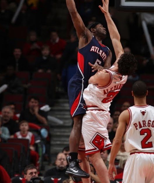 You Got Dunked On: 2009-2010 NBA Regular Season: Mario West Dunks On ...