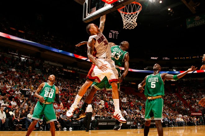 You Got Dunked On: 2009-2010 NBA Regular Season: Michael Beasley Dunks ...