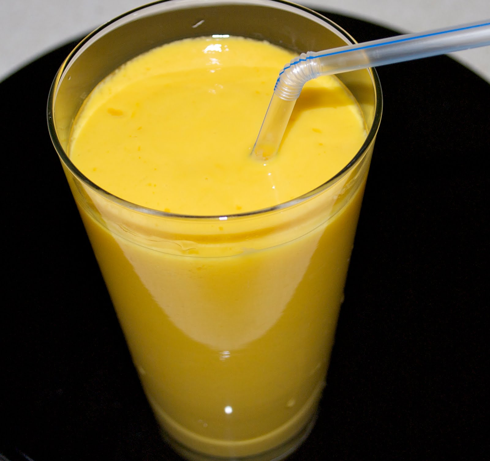 lakshana-recipes: Mango Lassi