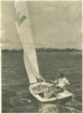 Snark Wildflower Sailboat: Pictures from Manual