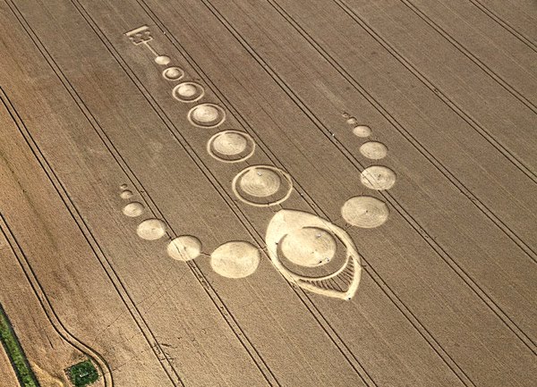 Crop Circle Season 2010 : July Formations - Psychedelic Adventure