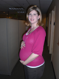 Dos Bebes: The Magically Disappearing Belly Button