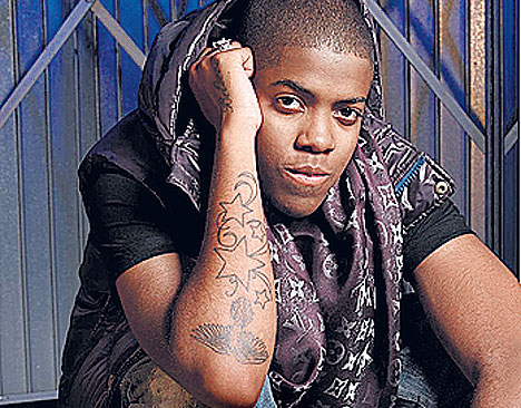 The Newsic Man: Chipmunk ft. Chris Brown - Champion