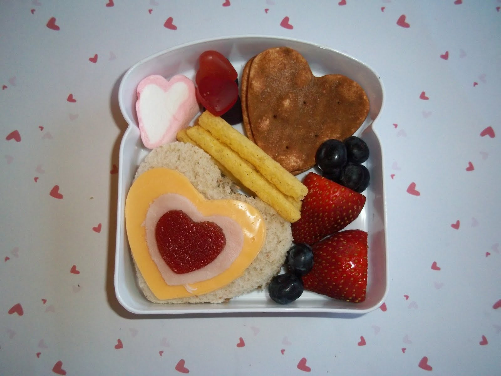 Jessica's Jabber: {What's For Lunch Wednesday} Valentine Hearts