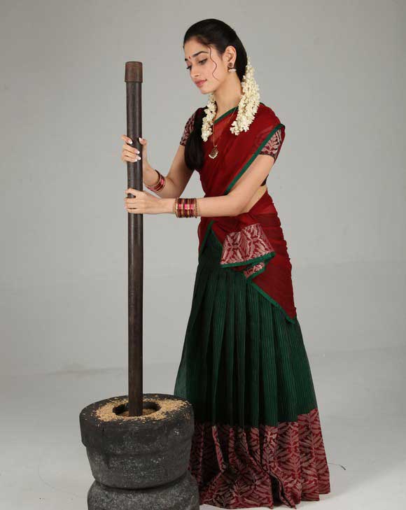 The Cinema Express: Tamanna New pictures in vengai tamil movie