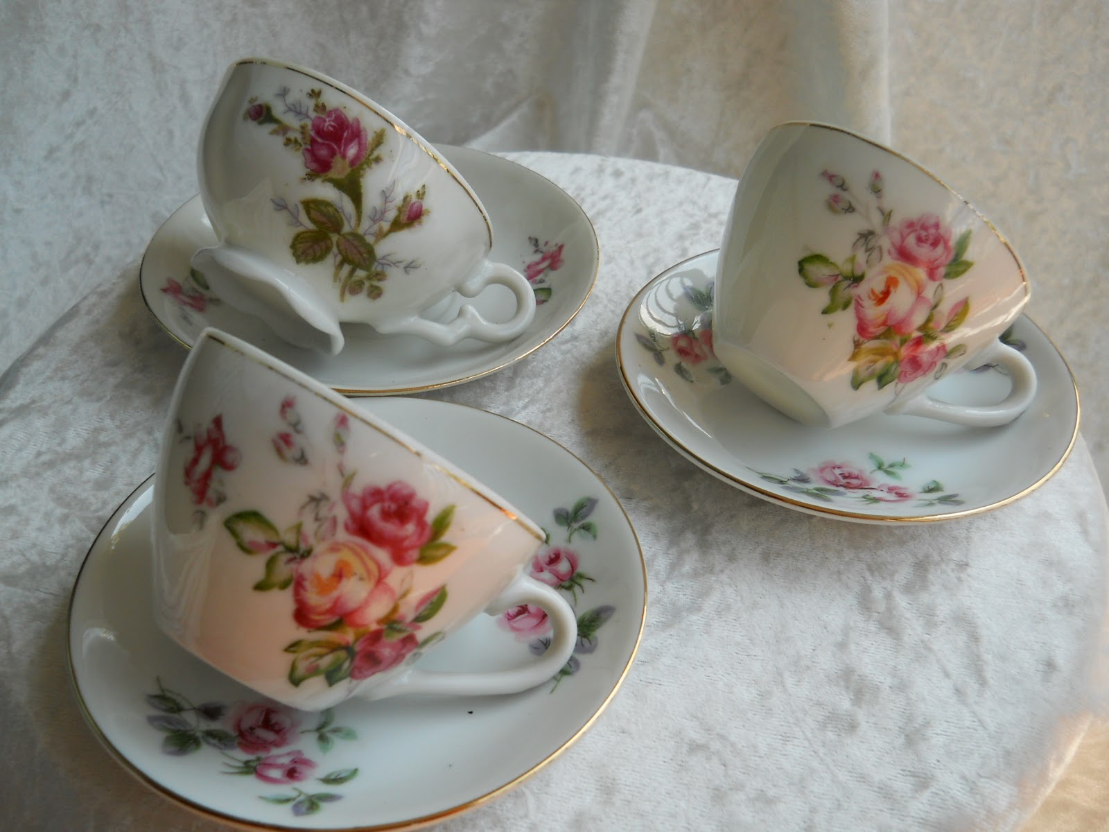 Country Treasures: MIX AND MATCH SMALL TEA CUPS