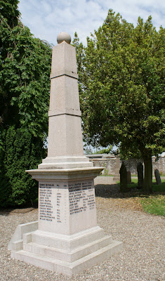 Tour Scotland: Tour Scotland Photograph War Memorial Friockheim