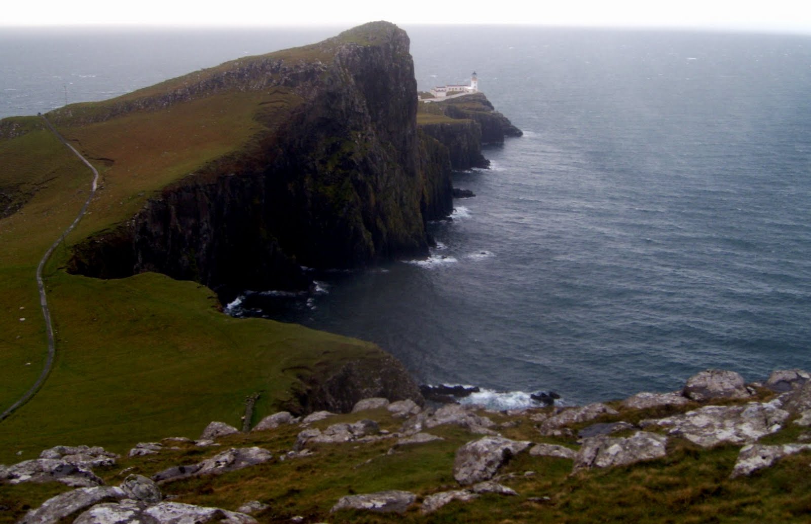 Tour Scotland: Tour Scotland Photographs Neist Point Lighthouse Isle Of ...