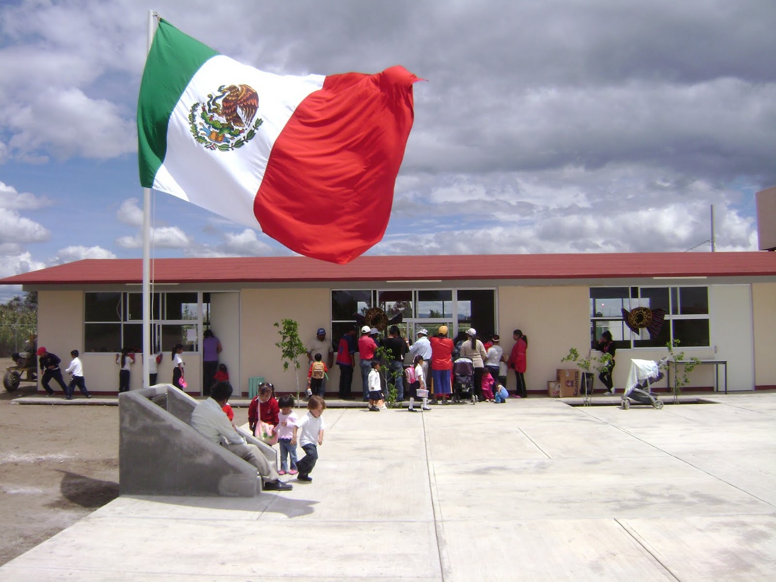 Martin Paredes, Cronista de Tlaltenango, Puebla: Inauguración de asta ...