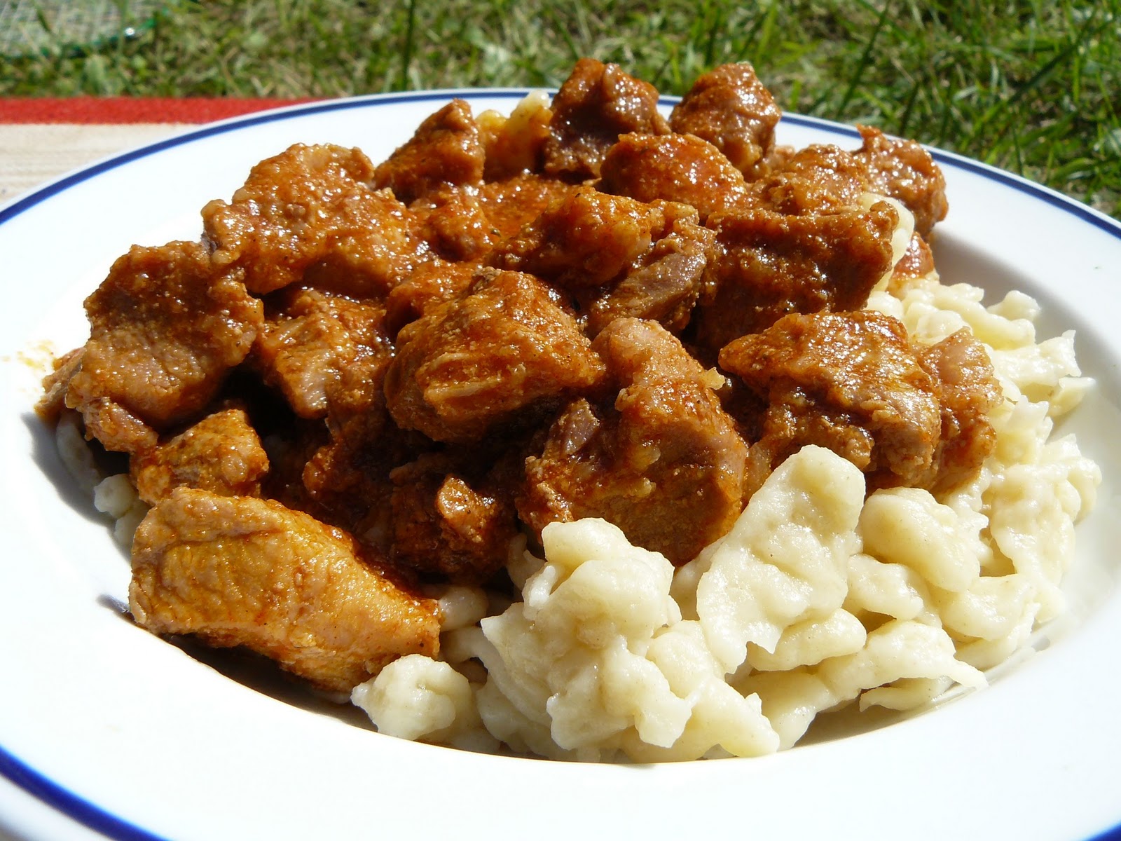 Vegyes saláta: Pörkölt bográcsban