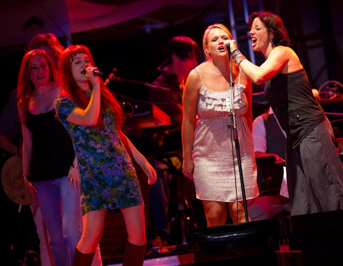 I Love Las Vegas Magazine...BLOG: Lilith Fair or "Lilith Beach ...