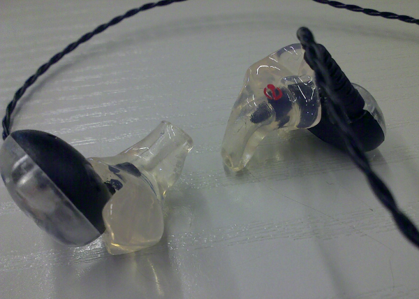 Blogobló: Protege tus oídos: moldes a medida para IEM